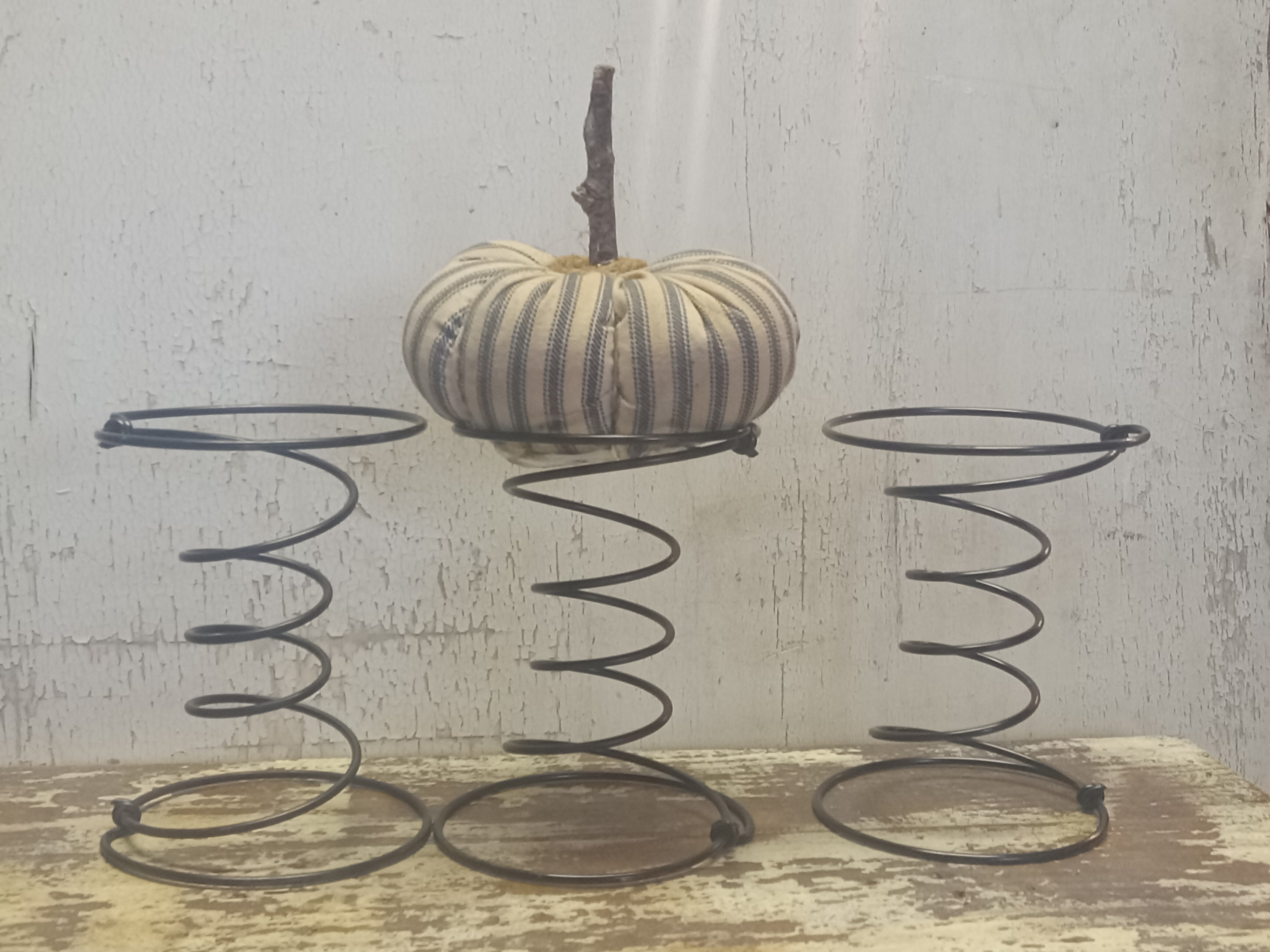 Vintage Metal Spring: Rustic Farmhouse DIY Decor (5.25" X 4") - Etsy