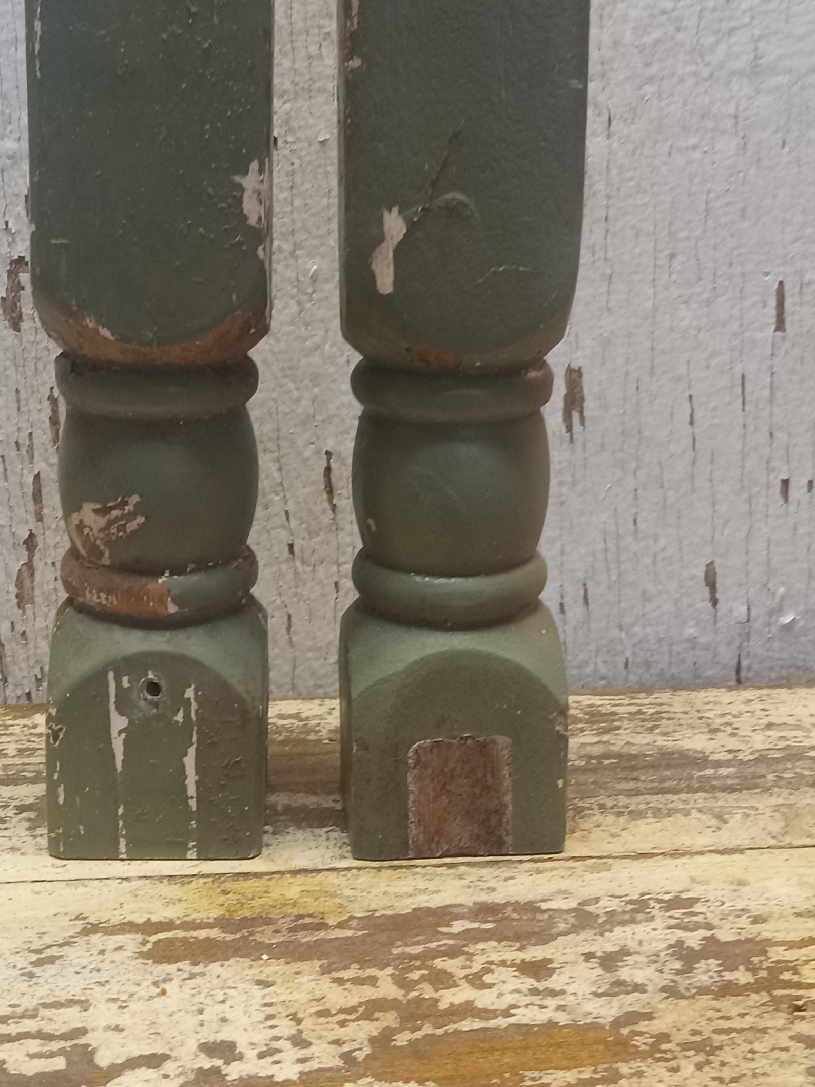 2 Green Peely Chippy Wood Spindle Post, Spindle Post Farmhouse Shabby ...