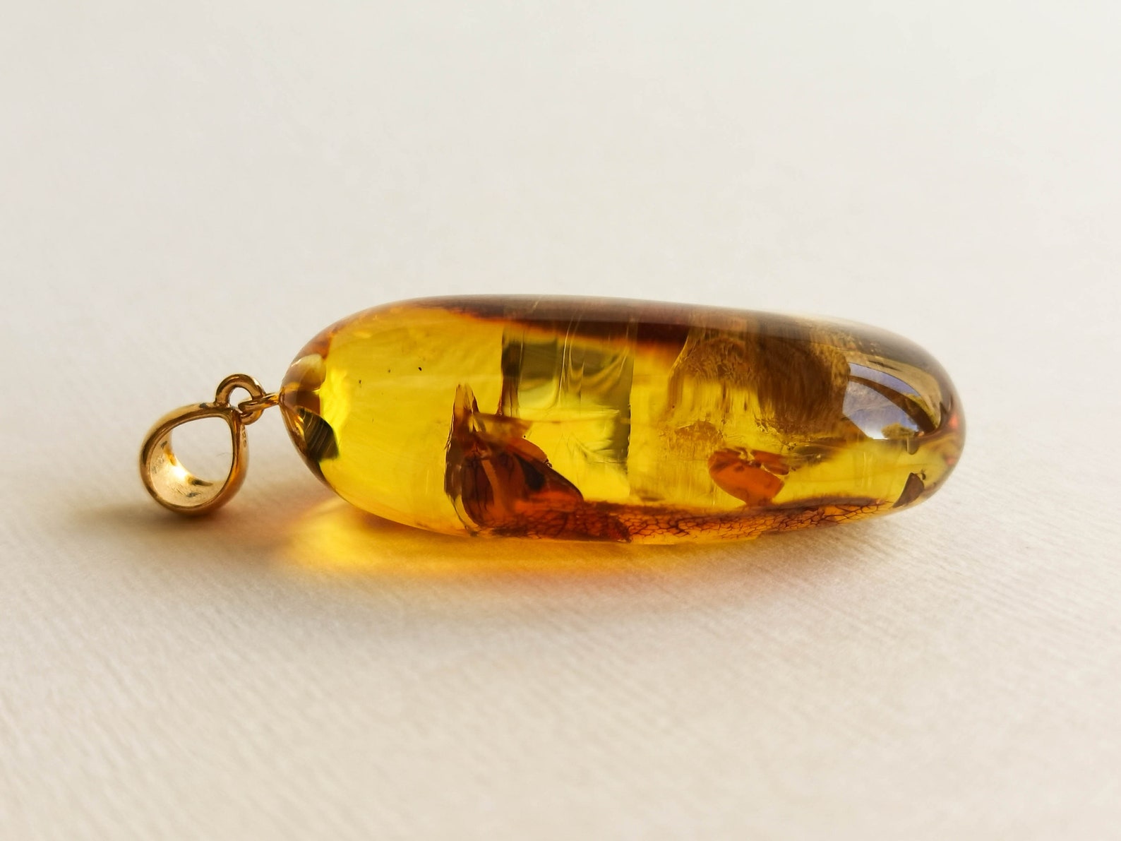 Bright natural amber pendant/ large amber pendant/ clear amber | Etsy