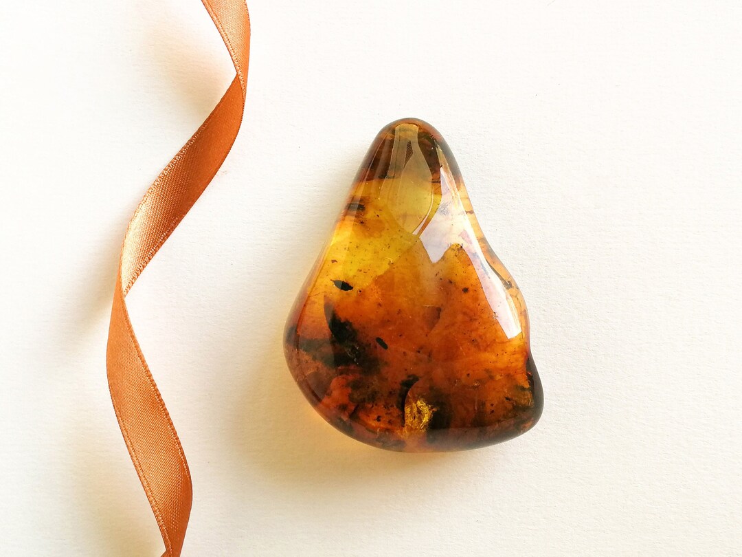 Big Amber Resin Triangle Souvenir for Harmony, Home Decor Genuine Amber ...