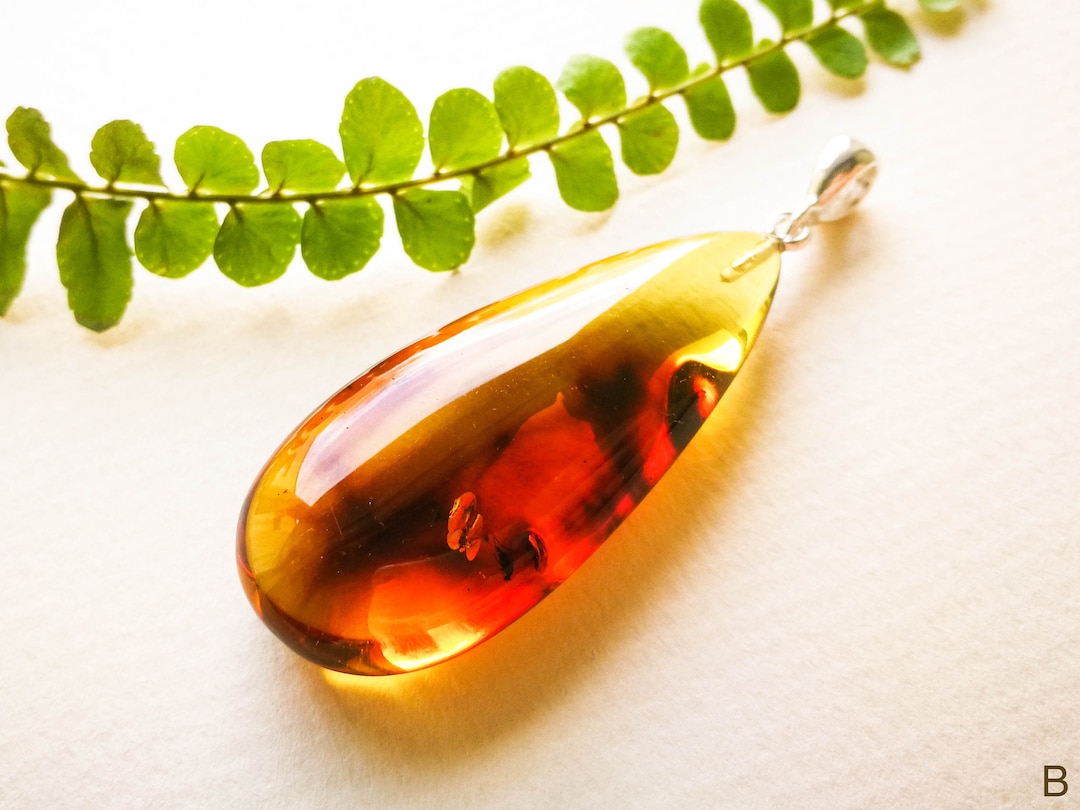 Natural Colombian Copal Insects in Light Green Color Drop Shape Pendant ...