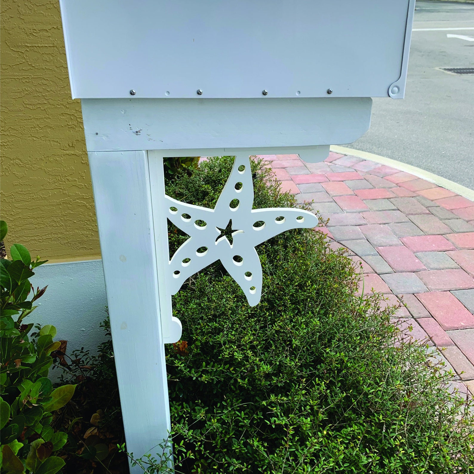 Mailbox Bracket Starfish Medium 12x16 Inch Custom Mailbox - Etsy