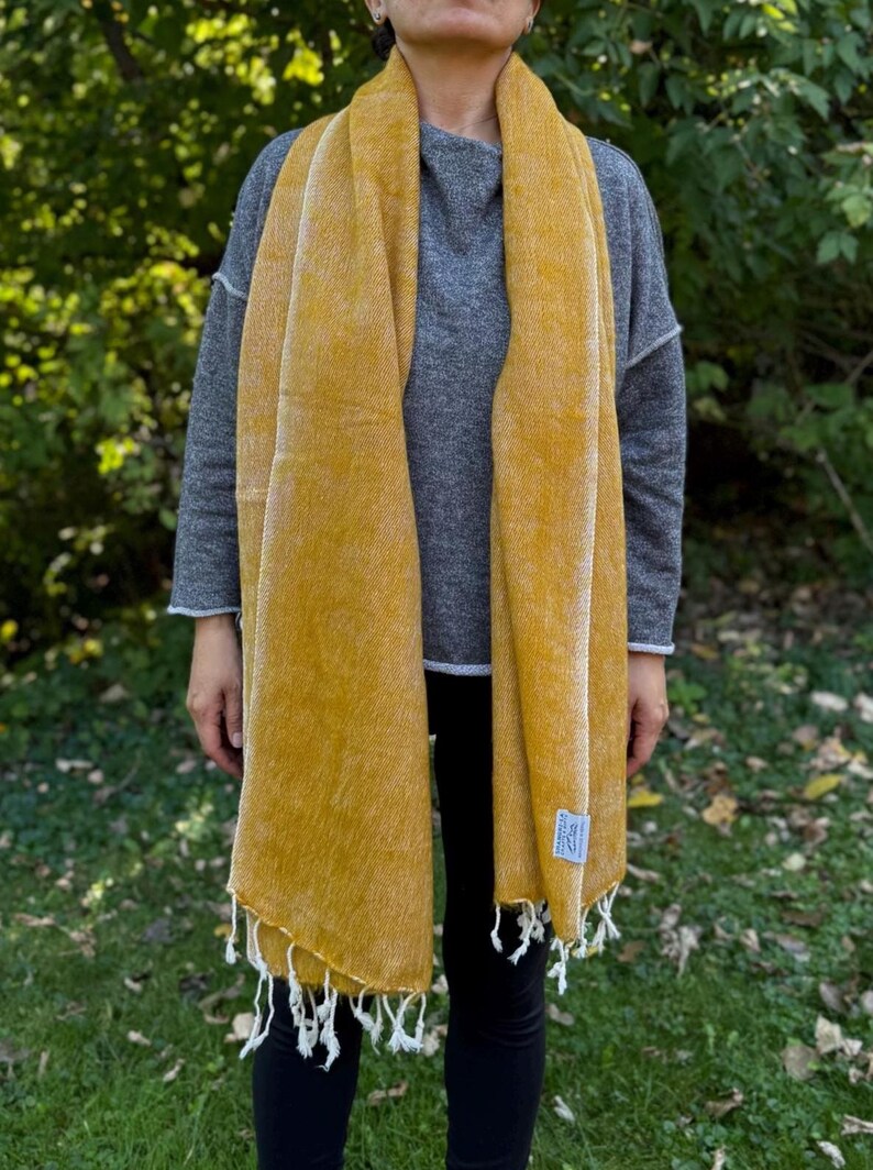 Handmade Himalayan Yak Wool Shawl Scarf: Soft Meditation Wrap (75"x31 ...