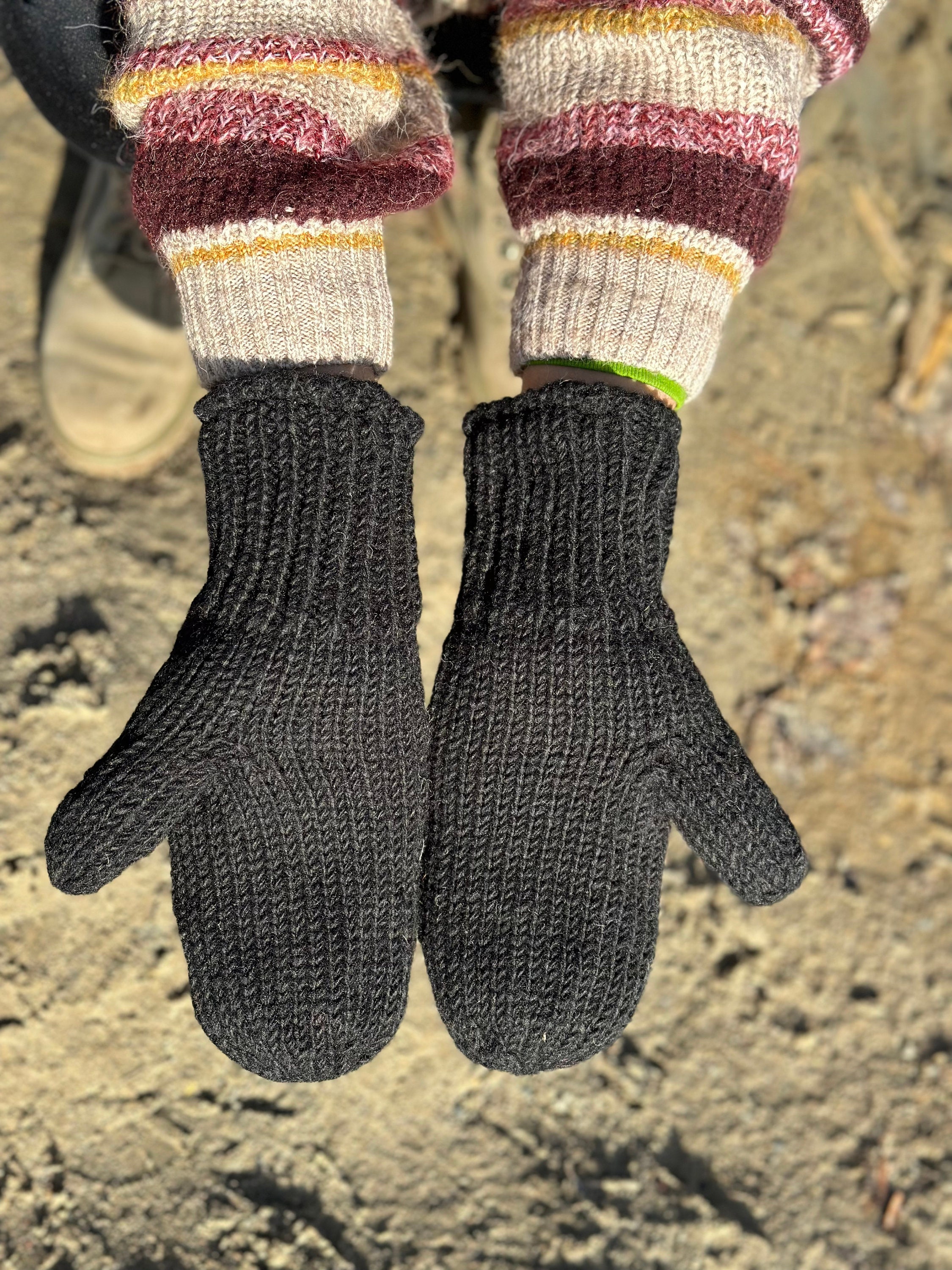 Himalayan Sherpa Wool Hand Knitted Mitten, Fleece Lining, Warm Wool ...