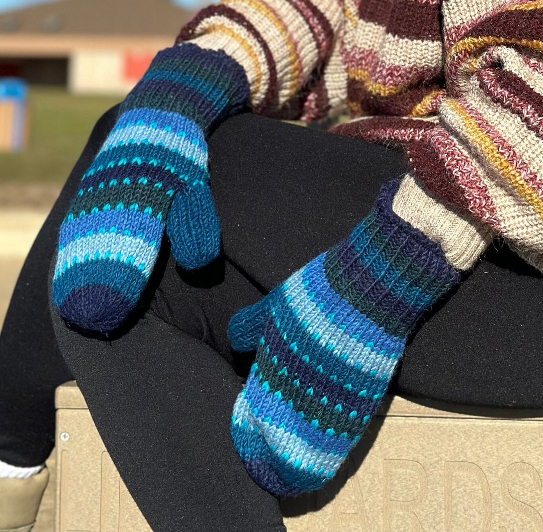 Himalayan Sherpa Wool Hand Knitted Mitten, Fleece Lining, Warm Wool ...