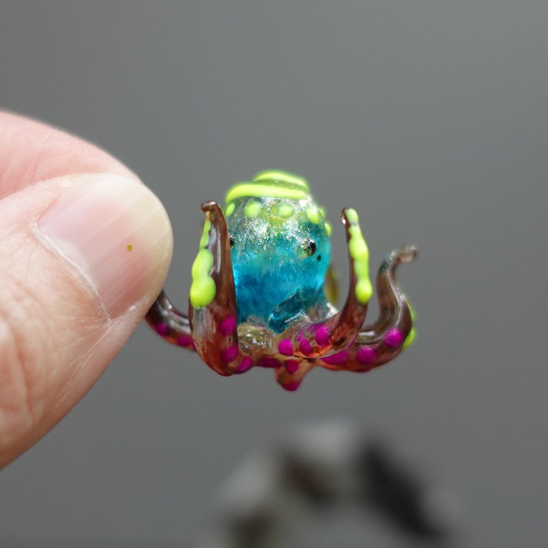Tiny Micro Octopus Figurines Hand Painted Blown Glass Art Sea Animals ...
