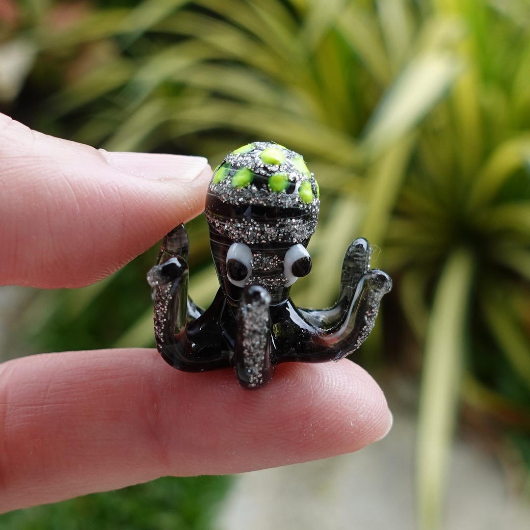 Tiny Micro Octopus Figurines Hand Painted Blown Glass Art Sea Animals ...
