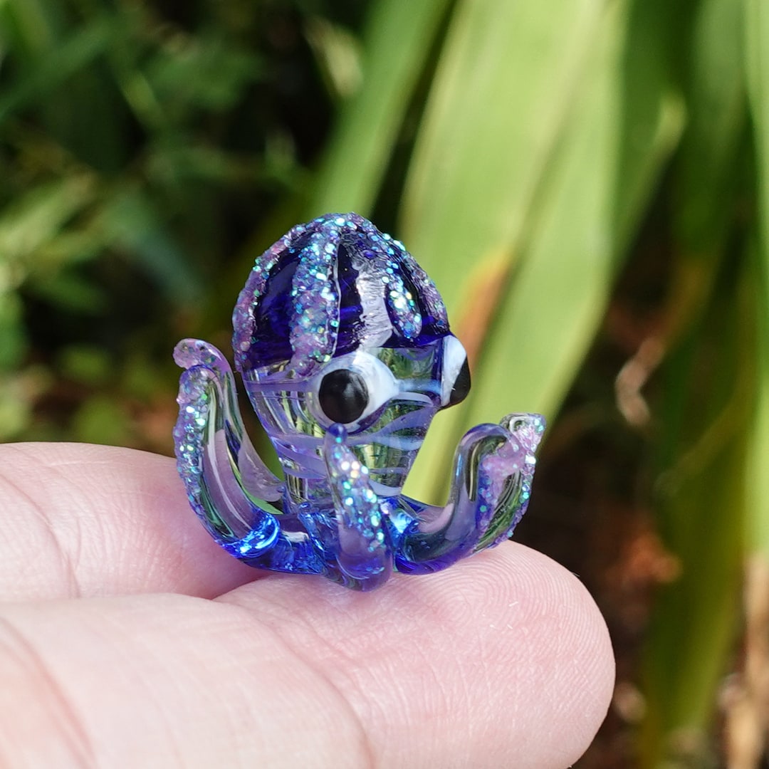 Tiny Micro Octopus Figurines Hand Painted Blown Glass Art Sea Animals ...