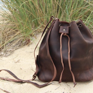 LEATHER BUCKET BAG Waxed Brownsize Large Leather Shoulder - Etsy