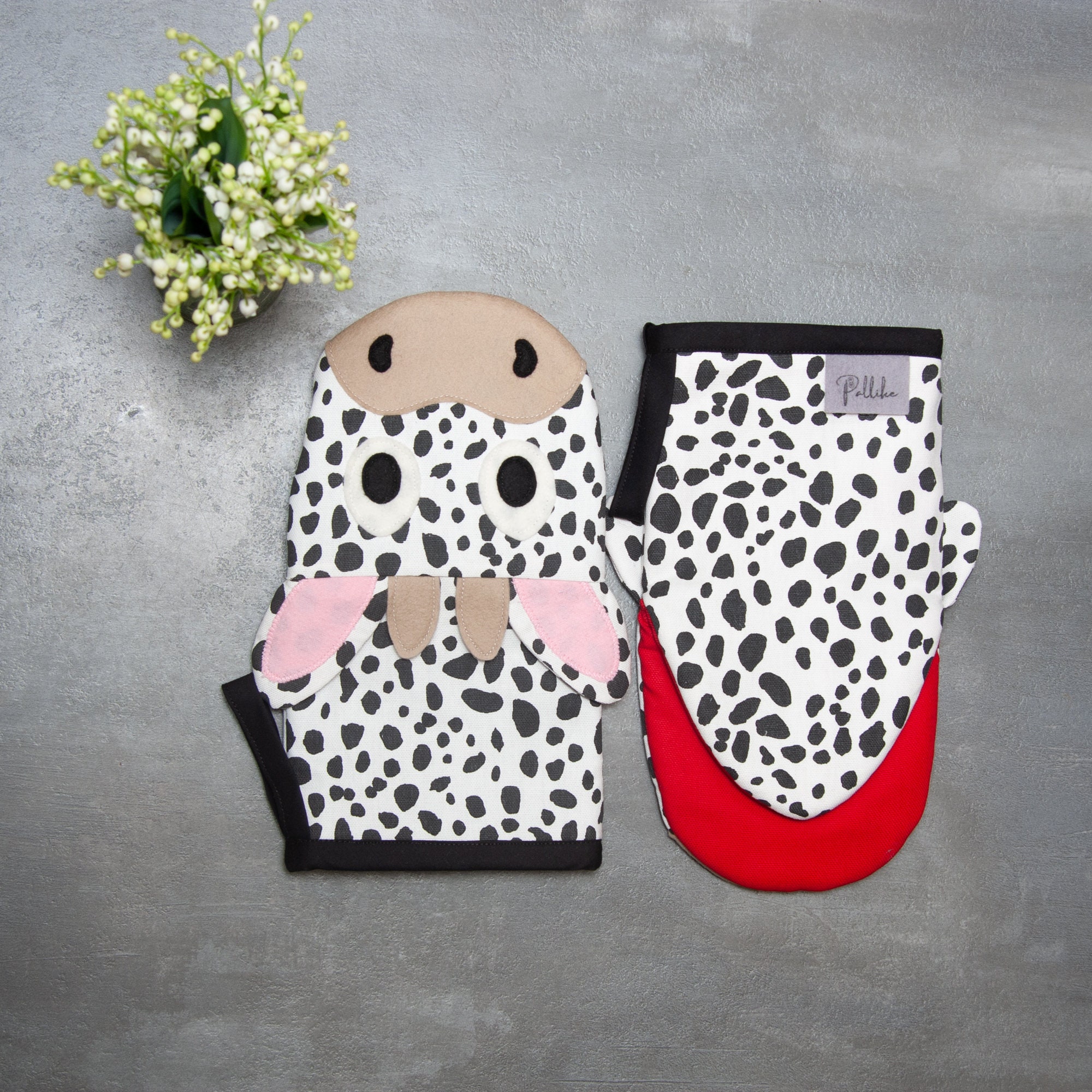 Funny Cow Oven Mitt: Upcycled Farmhouse Kitchen Decor With Pastoral Cow ...
