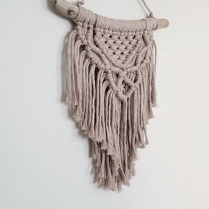 Small Macrame Wall Hanging /tapestry / Macrame Decor / Wall Art / Boho ...