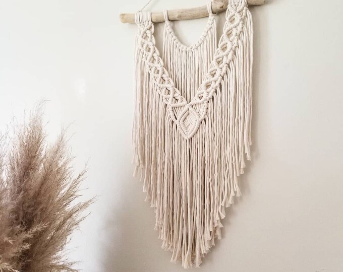 Macrame Wall Hanging / Macrame/ Tapestry / Macrame Decor / Wall Art ...