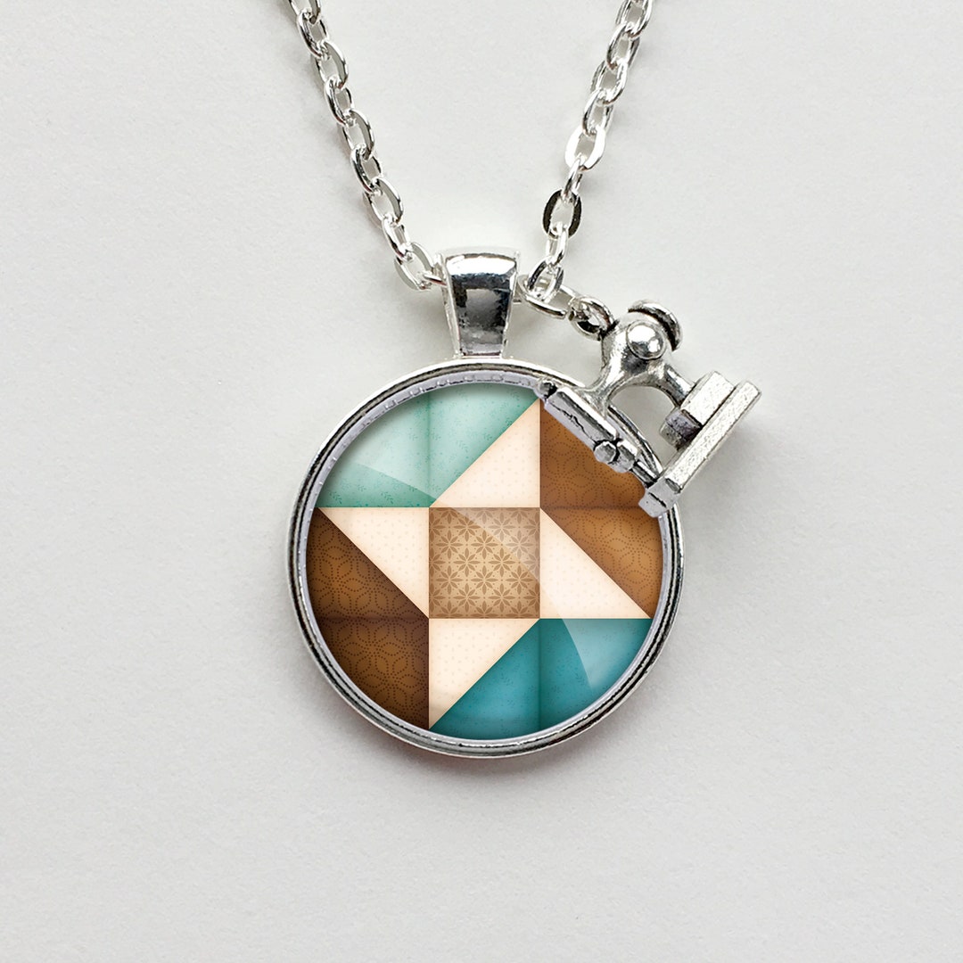 Circular Friendship Star Quilt Block Necklace - Etsy