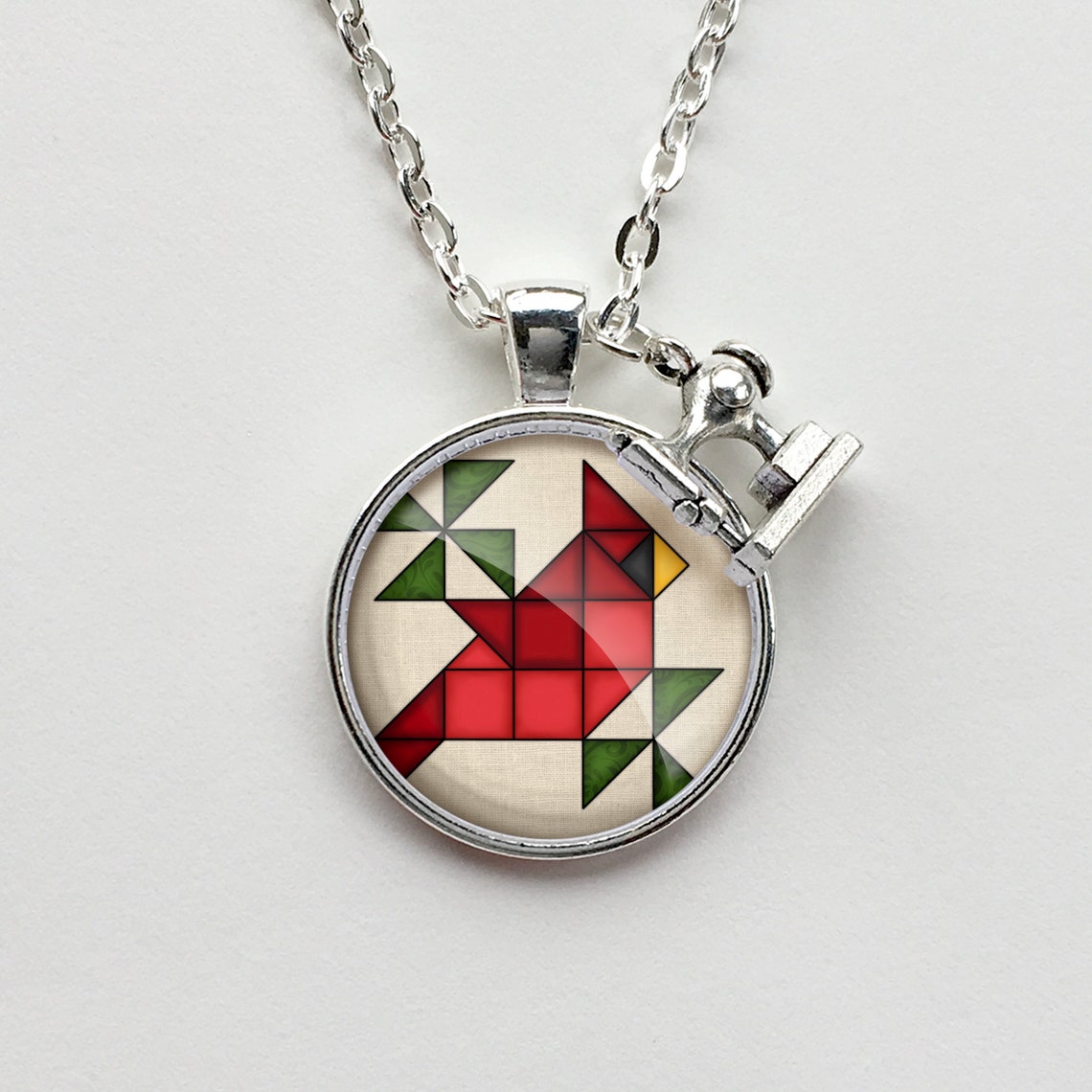 Circular Cardinal Quilt Block Necklace - Etsy