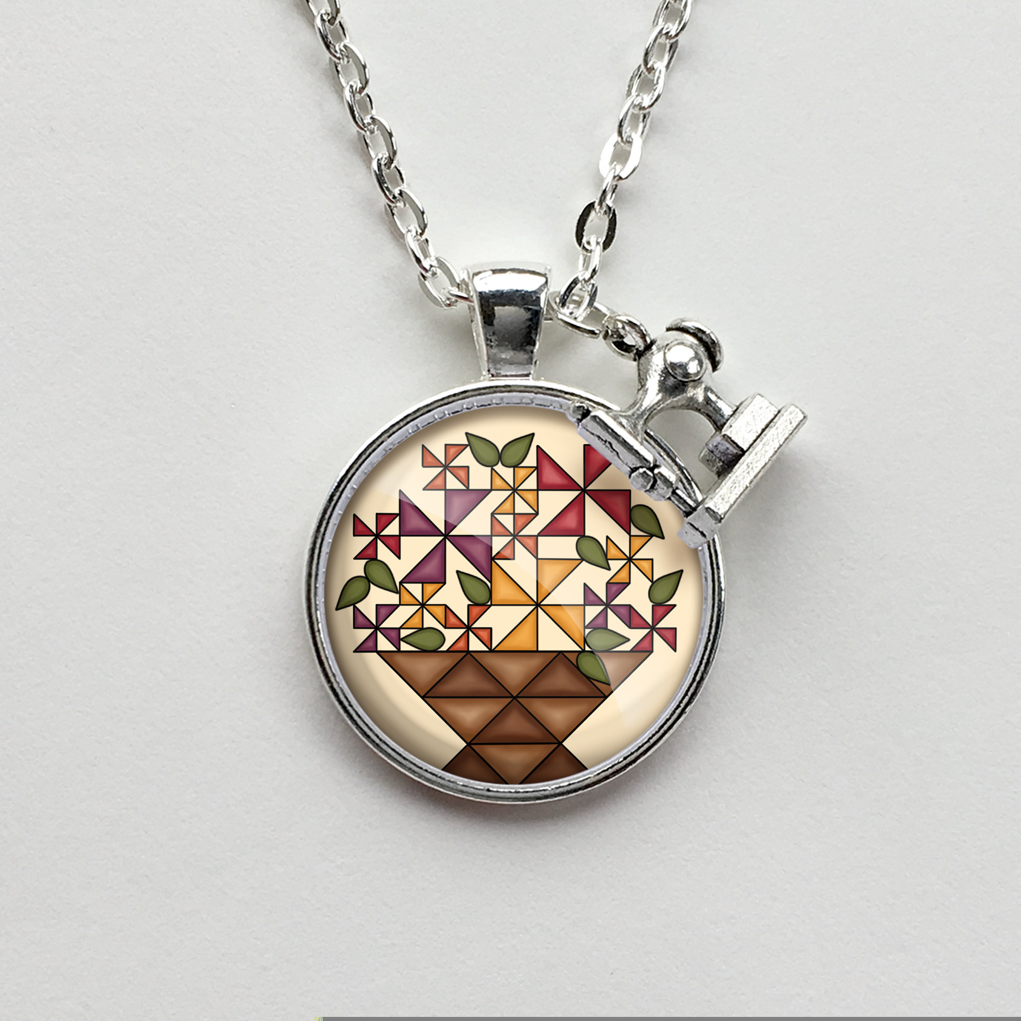 Circular Flower Basket Quilt Block Necklace - Etsy