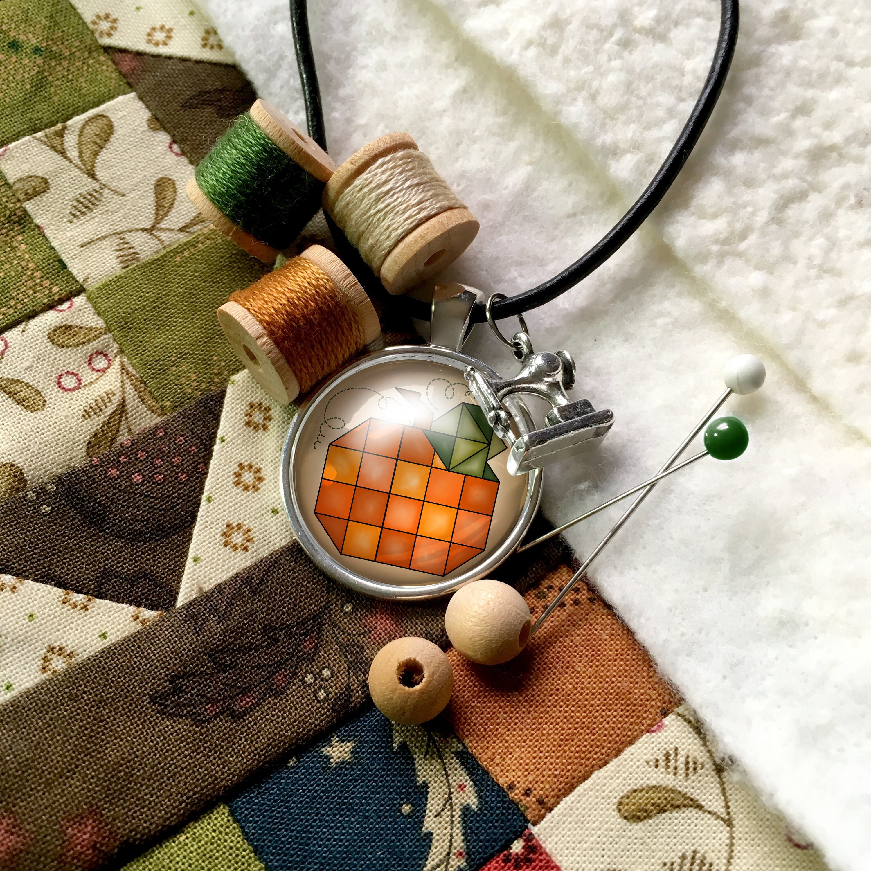 Circular Harvest Pumpkin Quilt Block Necklace - Etsy
