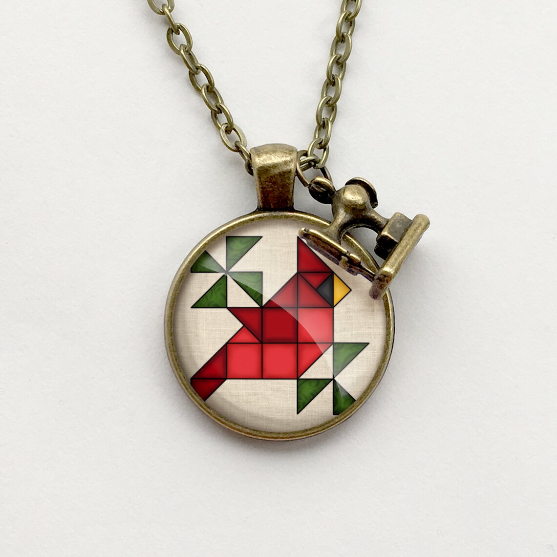 Circular Cardinal Quilt Block Necklace - Etsy
