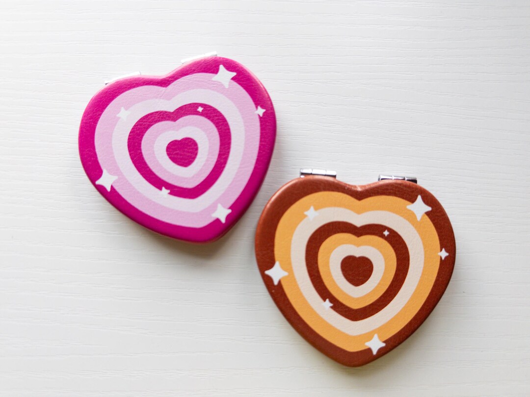 Cute Retro Heart Compact Heart Mirror | Aesthetics Makeup, Pocket ...