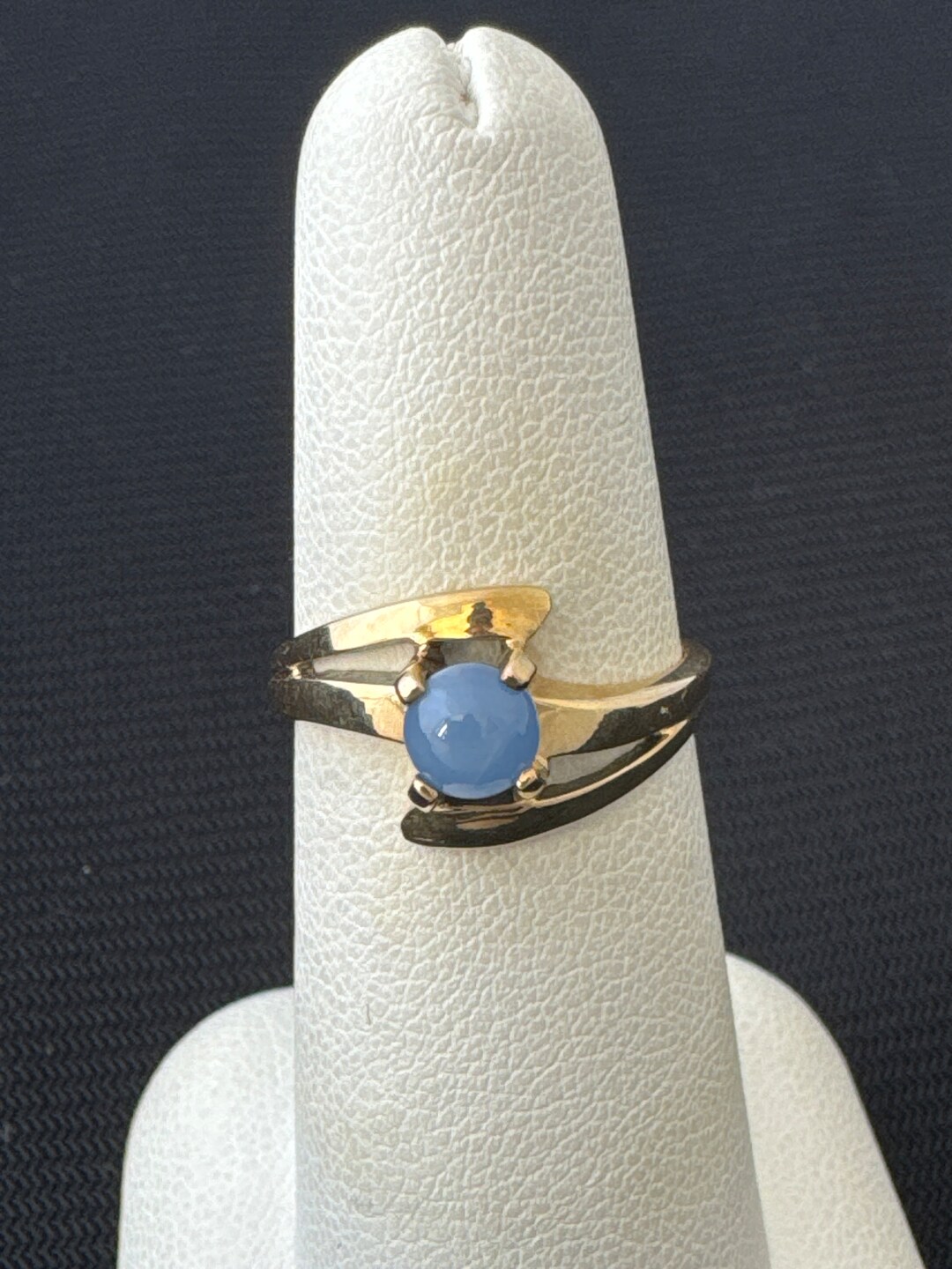 Linde Star Sapphire Gold Ring - Etsy