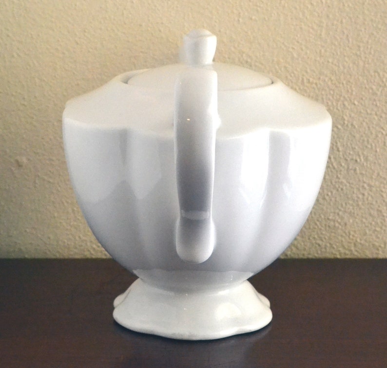 I Godinger & Co Cream Colored Large Teapot - Etsy