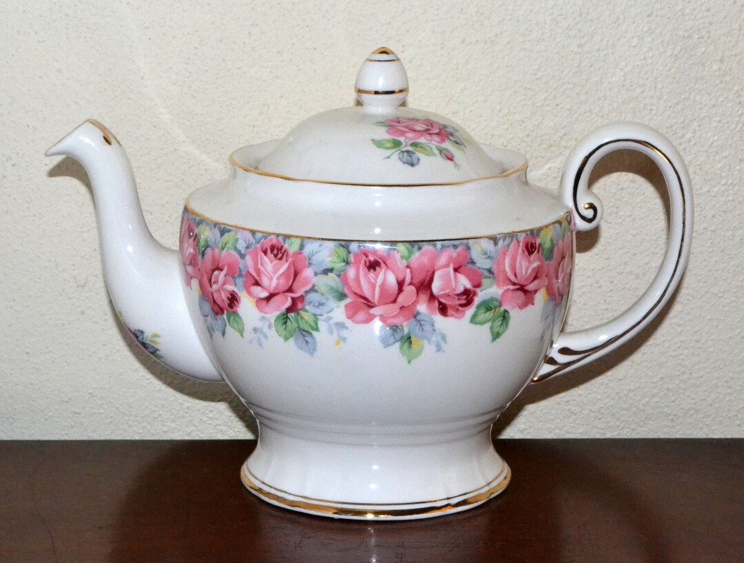 Rose of Sharon Fine Bone China Teapot by Royal Standard. Exceptional ...