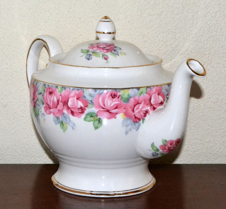 Rose of Sharon Fine Bone China Teapot by Royal Standard. Exceptional ...