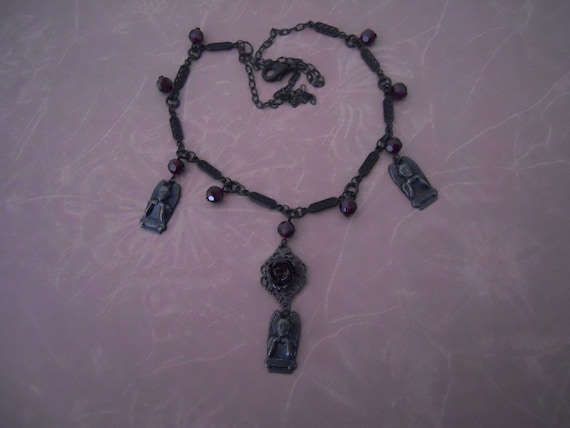 Black Gargoyles Necklace Black Filigree Chain Faceted Deep Red | Etsy