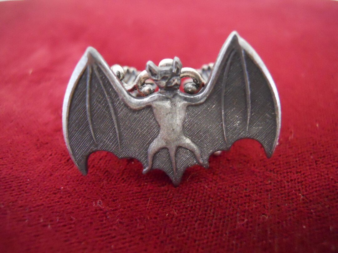 Matte Black Silver Bat Ring Detailed Textured Metal Filigree Adjustable ...