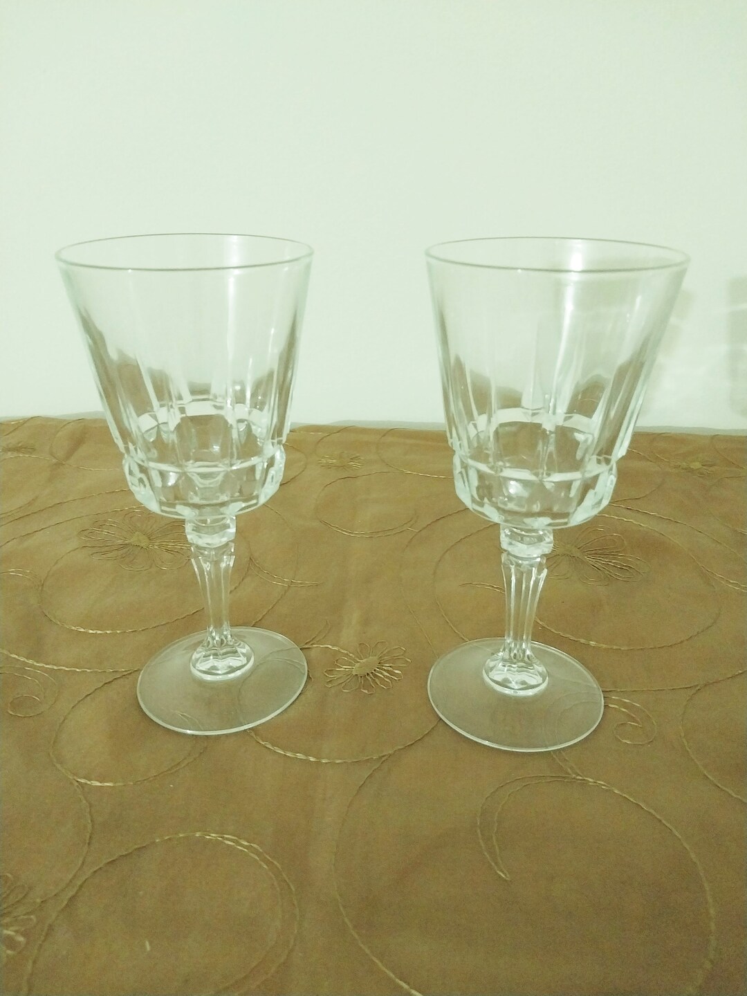 Vintage French La Rochere Faceted Crystal Wine Glasses - Set of 2 - Etsy