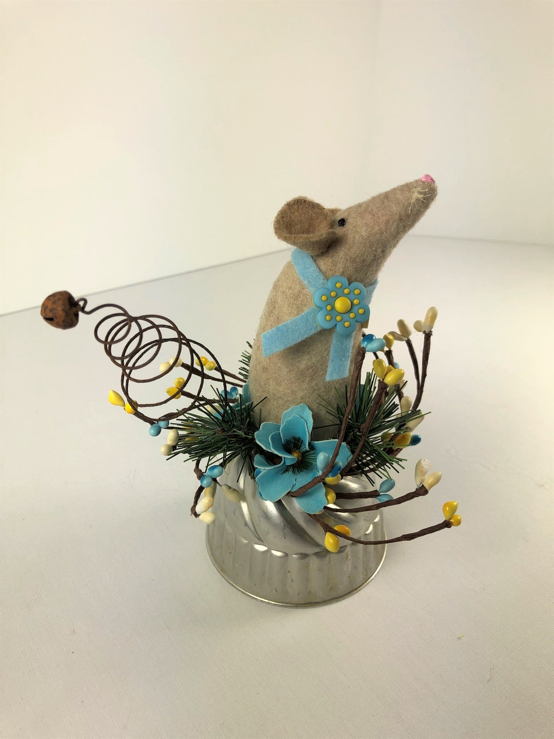 Handmade Original Wool Felt Mouse Set on a Vintage Jello Mold ...