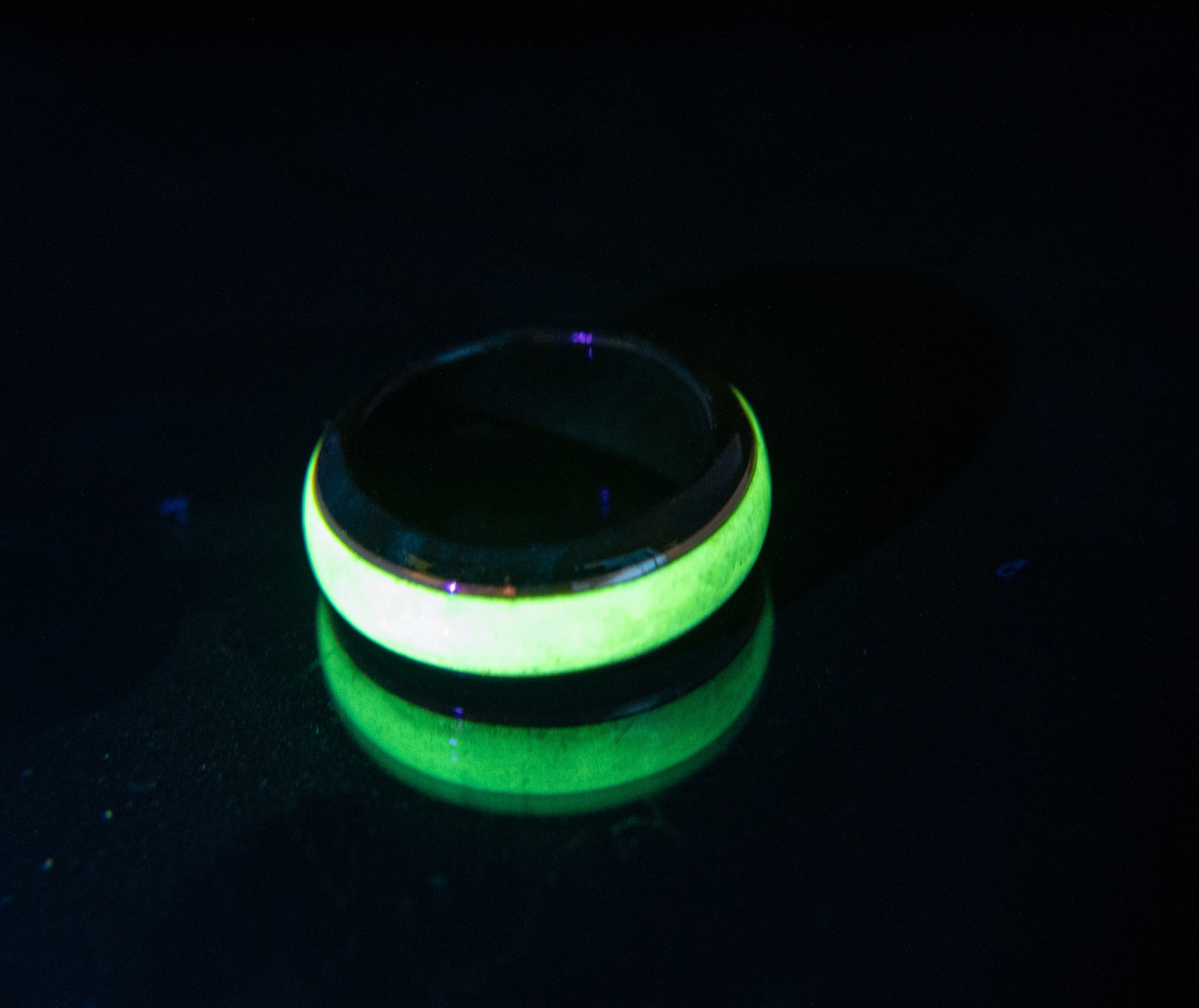 Colorful Luminous Resin Wood Ring Women Men Fluorescent Glowing Rings ...