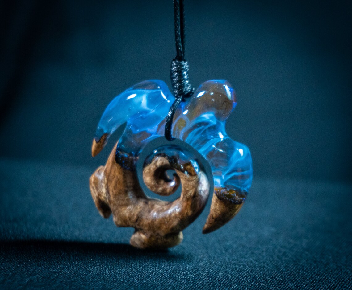Sea Turtle Necklace, Maori Wood Resin Necklace, Sea Turtle Pendant ...