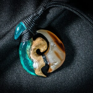Hei Matau. Maori Fish Hook. Resin Wood Necklace. Buffalo Horn Carving ...