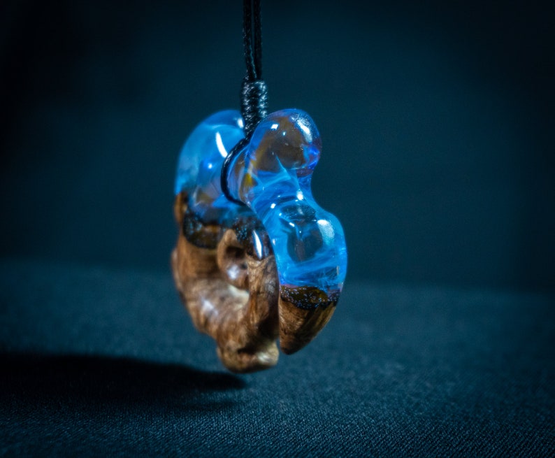 Sea Turtle Necklace, Maori Wood Resin Necklace, Sea Turtle Pendant ...