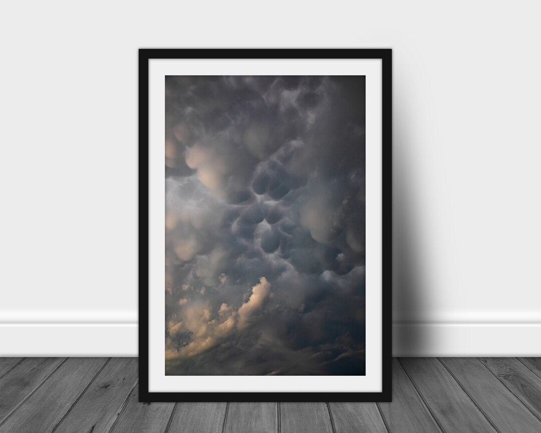 Vertical Cloudscape Wall Art Picture, Abstract Mammatus Cloud Hanging ...