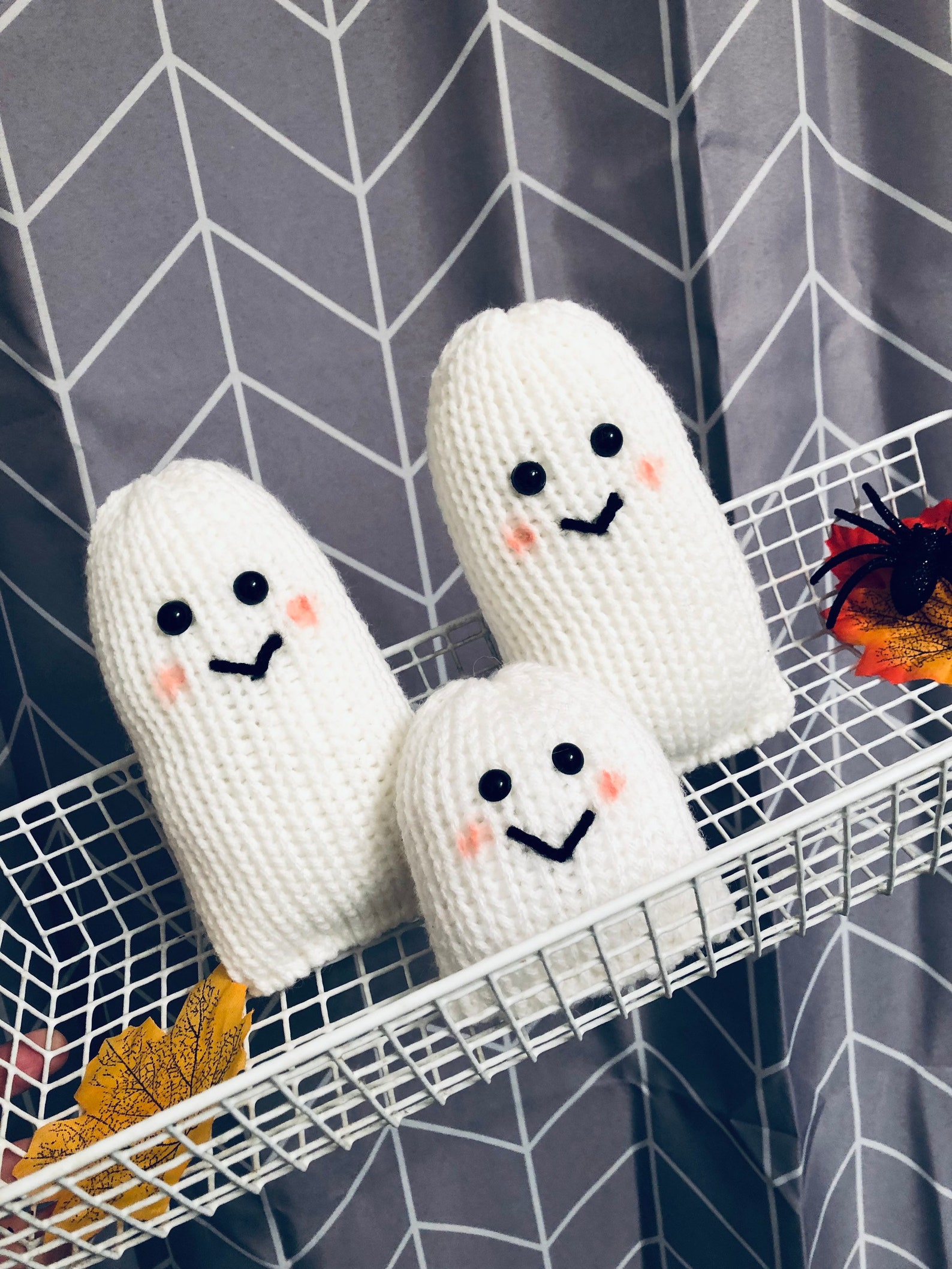 Set of Three Small Knitted Ghosts, Halloween Ghosts, Knit, Fall Decor ...