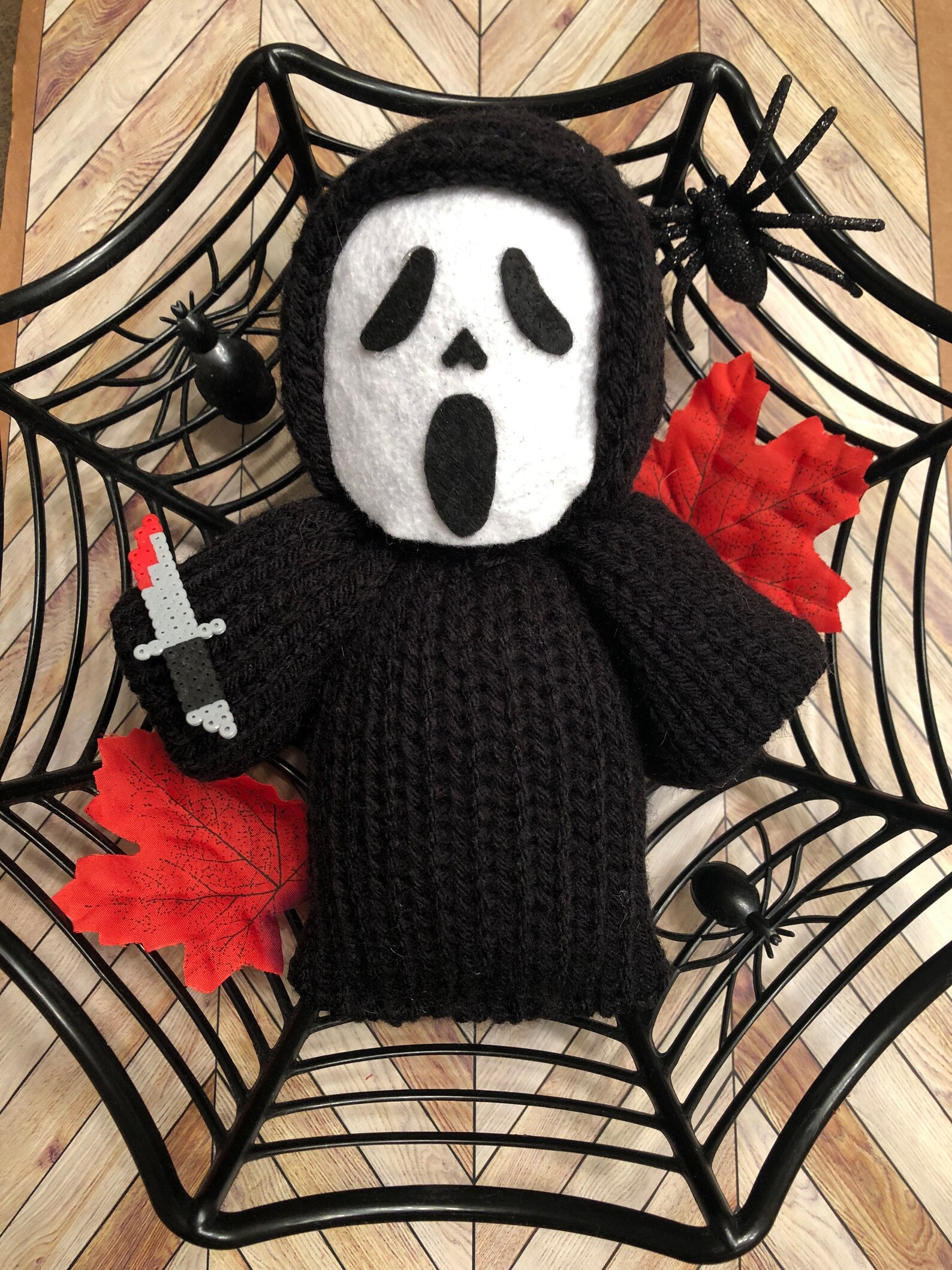 Mini Knitted Scream Guy, Horror Guy, Halloween Stuffy, Spooky Stuffed ...