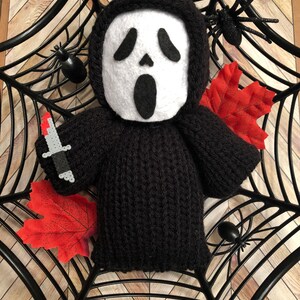 Mini Knitted Scream Guy, Horror Guy, Halloween Stuffy, Spooky Stuffed ...