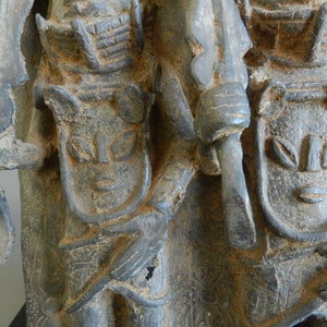 Bronze Plaque Oba Warrior Armor Sword Edo Ife Nigeria, Levant Sword or ...