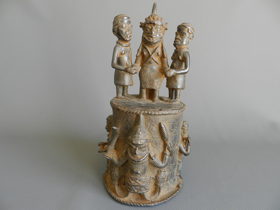Hand Altar Ancestral Bronze Ife Edo Yoruba, Ife Oba Esigie Dignitary ...