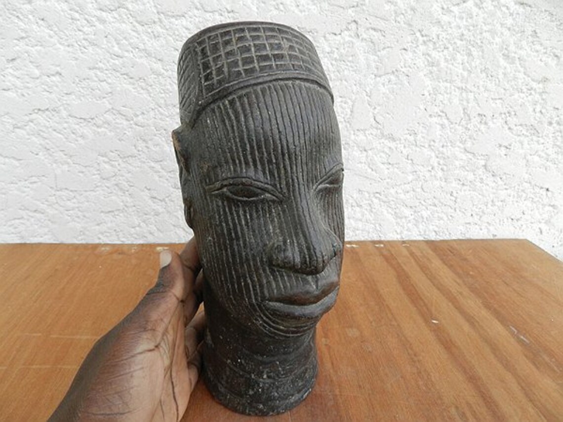 Oni of Ifè Divine King Terracotta Nigeria Yoruba, Commemorative Head ...