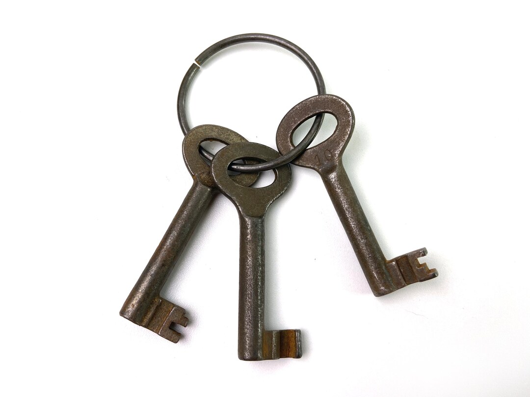 Set of 3 Old Dutch Antique Skeleton Keys 1940s Art Deco Style by Keys ...