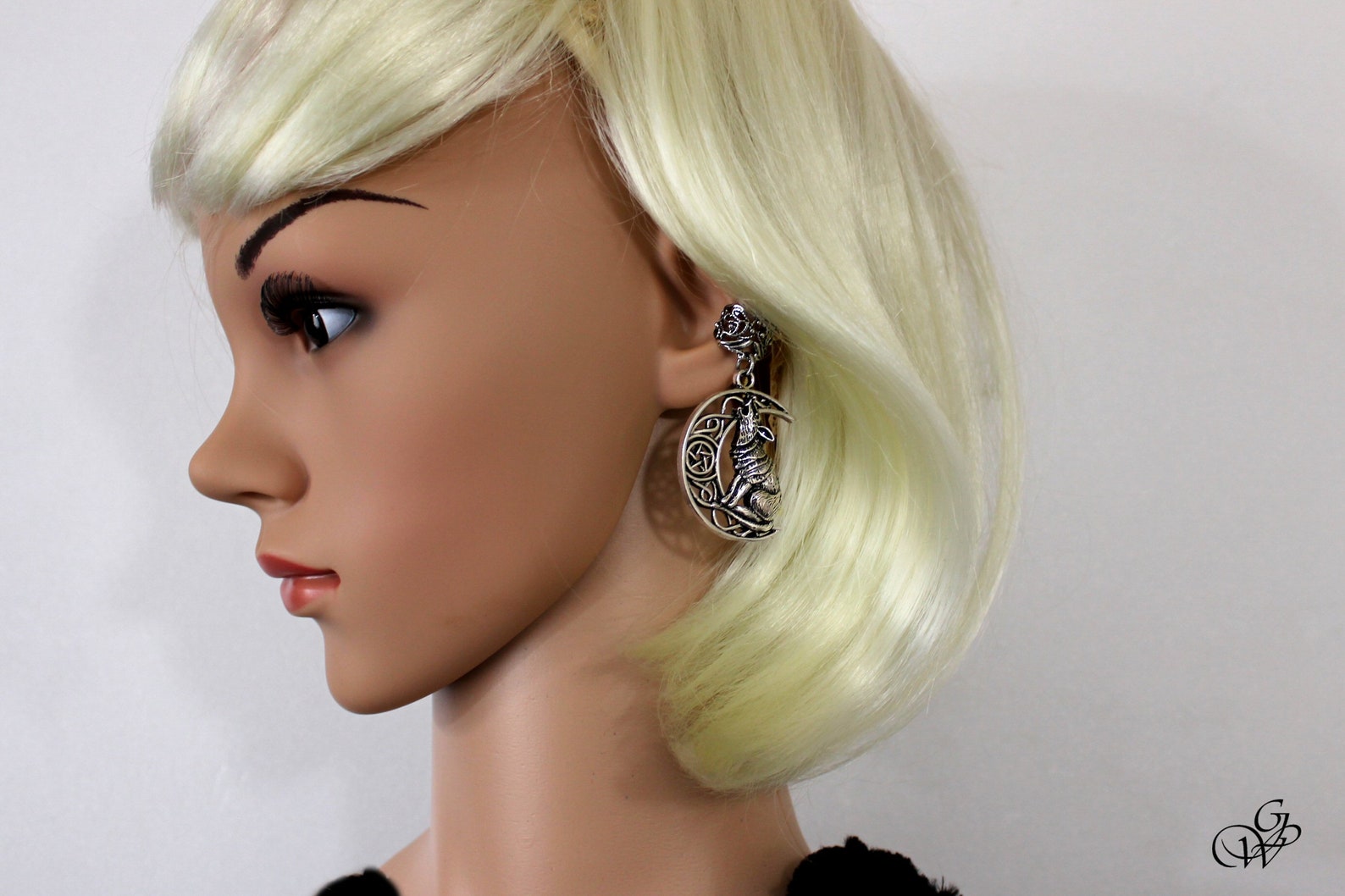 Vintage Ear Cuff Wolf on a Silver Crescent Moon, Gift Man or Woman ...