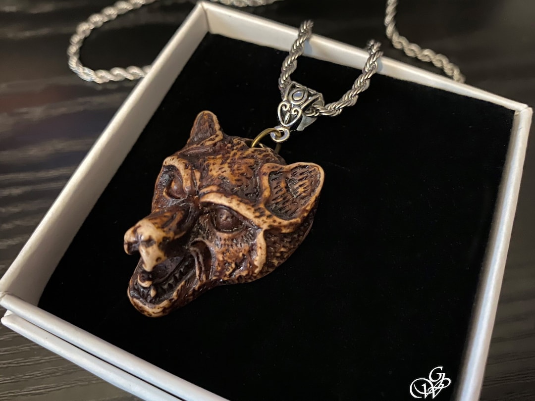 Vintage Wolf Head Necklace Showing the Fangs, Bail and Chain of Your ...
