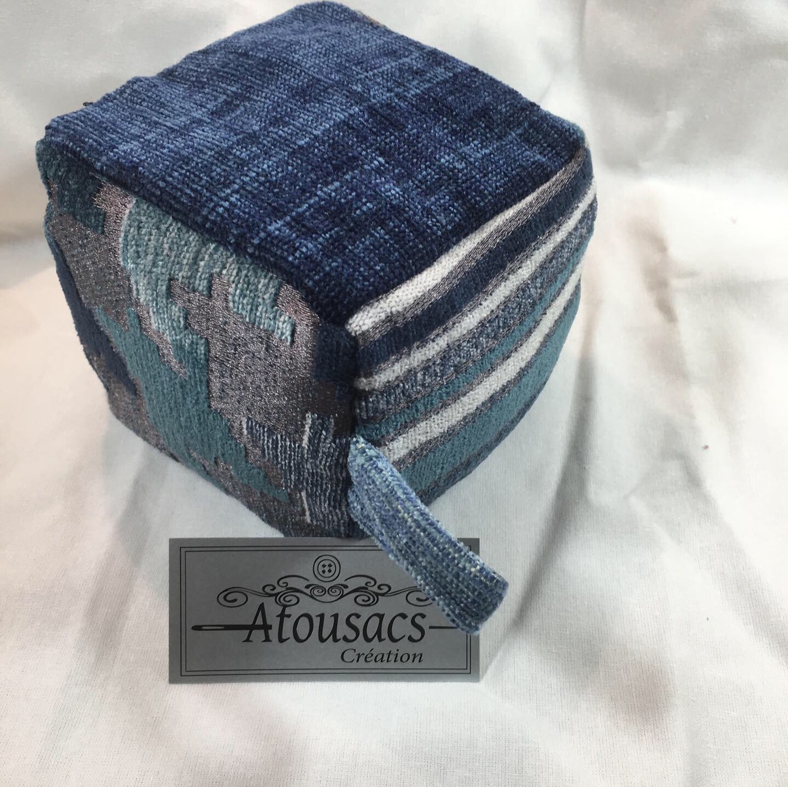 Gripping Cube 12 Cm per Side Approximately - Etsy