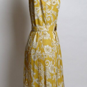 Circa 1950s Gold and Cream Paisley Rockabilly Dress - Etsy