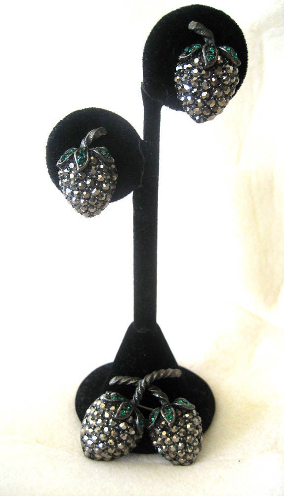 Weiss Marcasite and Green Rhinestone Berry Demi-parure: Brooch/pin ...