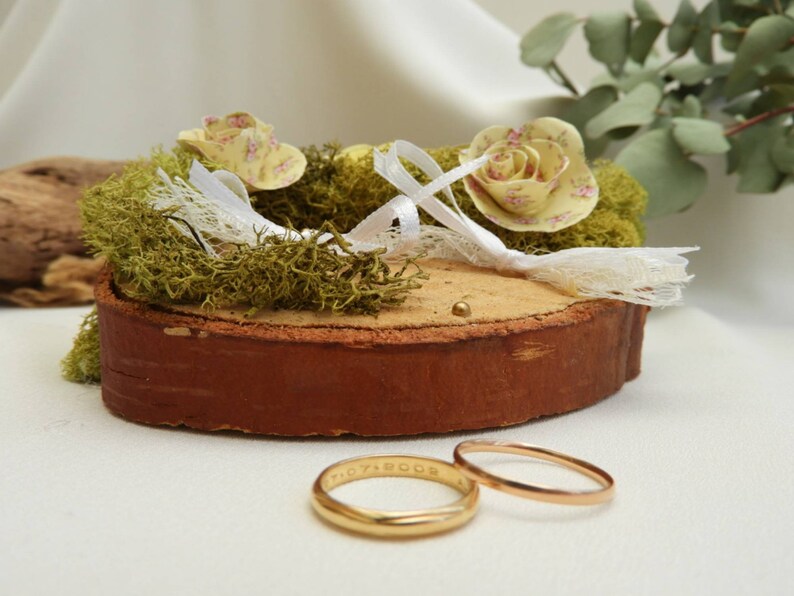 Vintage wedding rings in cottagecore style | Etsy