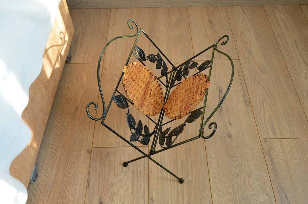 Magazine Book Rack Holder Storage Metal Folding Newspaper Rack Magazine ...