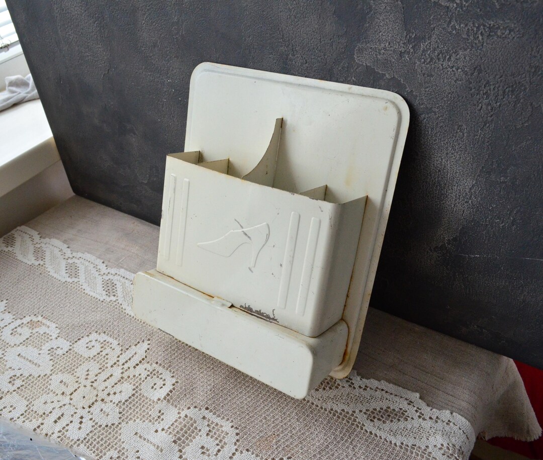 Wall Hanging Metal Rack Shoe Care Organizer Shoe Cleaning Box Shoe ...